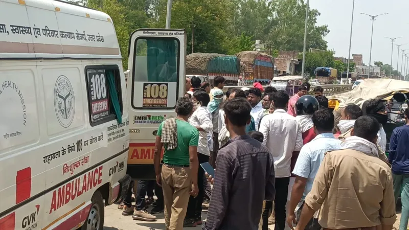 प्रयागराज में NH 30 पर भीषण सड़क हादसा, ट्रक ने ऑटो में मारी टक्कर ...