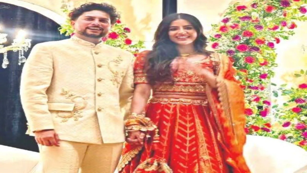 चाइनामैन गेंदबाज कुलदीप ने वंशिका से की सगाई - Amrit Vichar