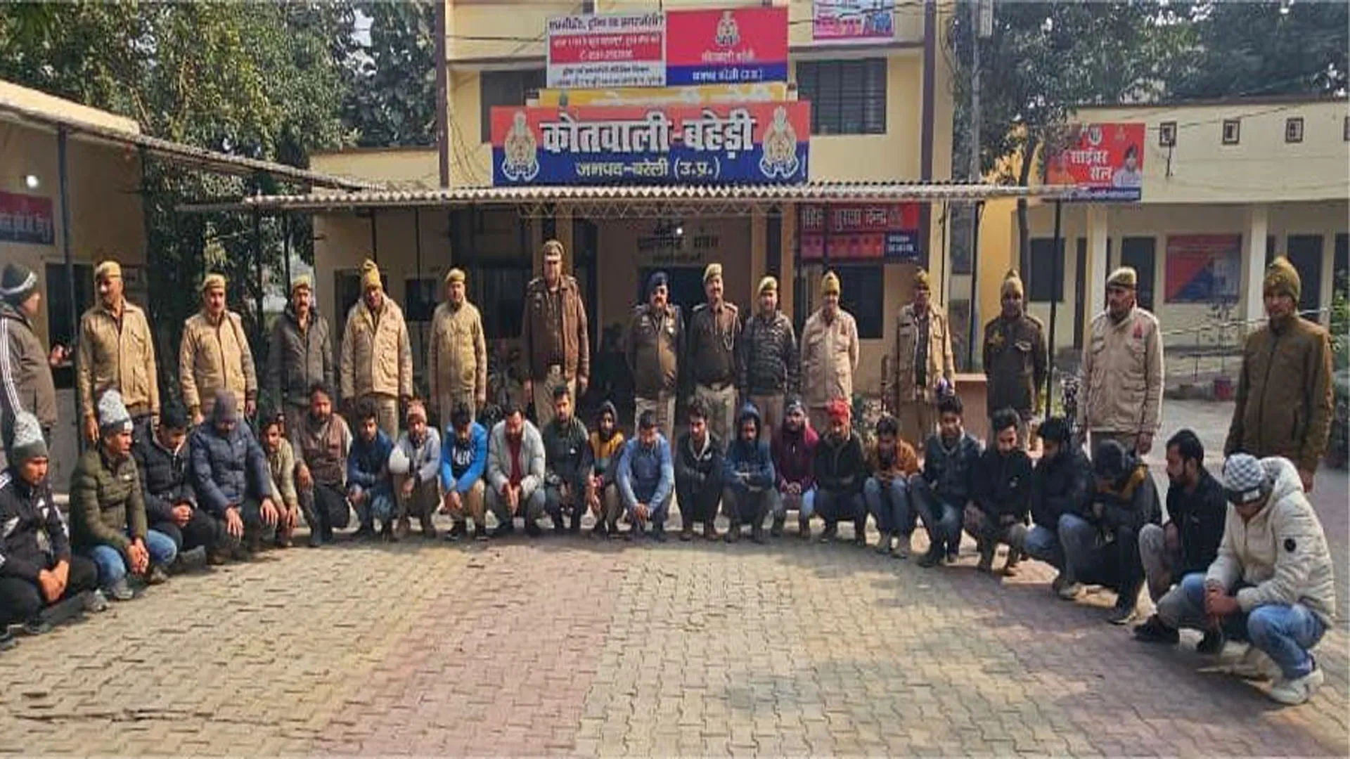 Bareilly : खनन टास्क फोर्स को कुचलने की कोशिश, दरोगा घायल - Amrit Vichar