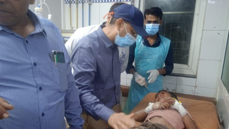 Kanpur Dehat: कच्चा मकान गिरने से मलबे में दबे पांच लोग, मची चीख-पुकार ...